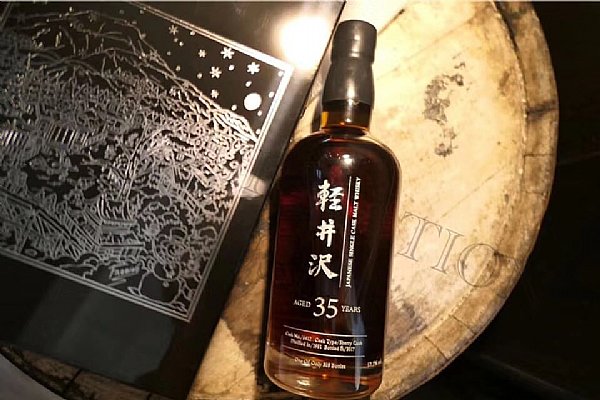 跑 輕井澤35年雪景雷雕 P9 tw 品酒網 各式威士忌推薦葡萄酒紅酒高粱酒白蘭地調酒您買酒喝酒的最佳夥伴
