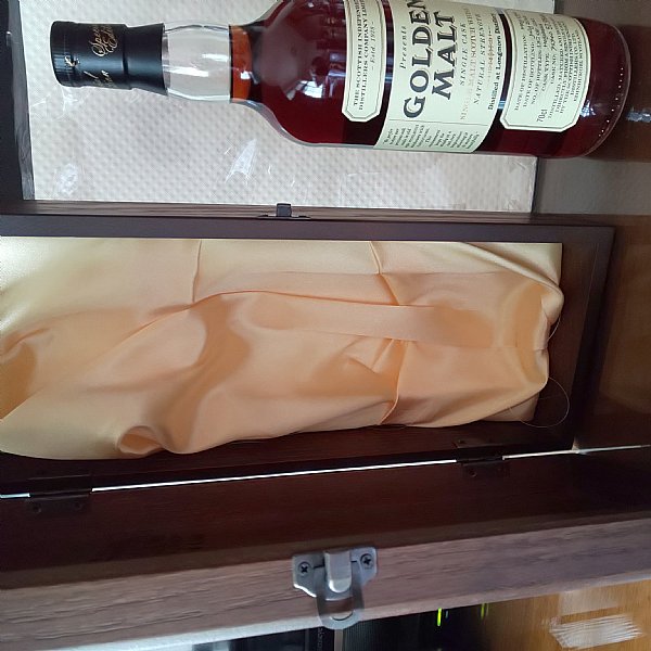 黑嚕嚕少見木盒龍摩恩單桶原酒 P9 tw 品酒網 各式威士忌推薦葡萄酒紅酒高粱酒白蘭地調酒您買酒喝