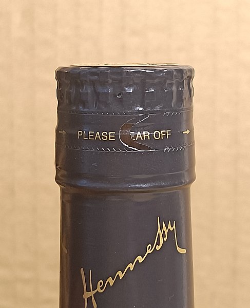 長頸卡目 金牌馬爹利 扁金花 金豹 軒尼斯vsop P9品酒網