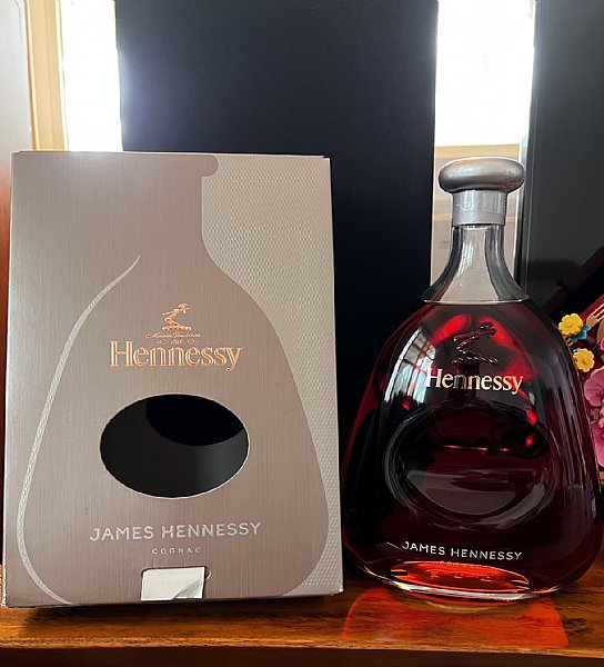 軒尼詩 James P9 tw 品酒網 各式威士忌推薦葡萄酒紅酒高粱酒白蘭地調酒您買酒喝酒的最佳夥伴