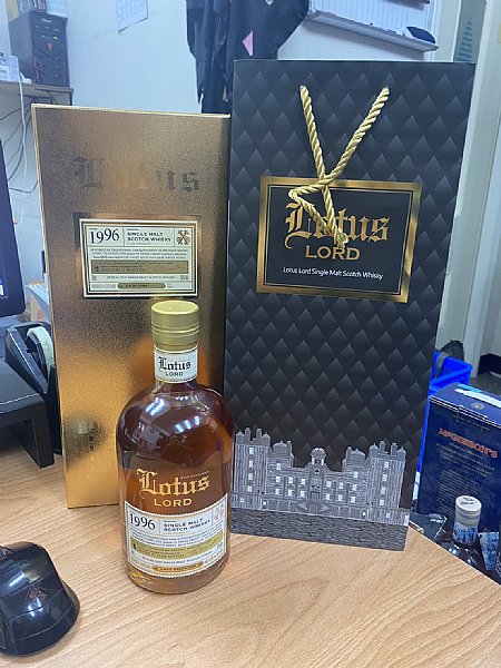 跑跑分享 老威 各種威 P9 tw 品酒網 各式威士忌推薦葡萄酒紅酒高粱酒白蘭地調酒您買酒喝酒的最佳夥伴