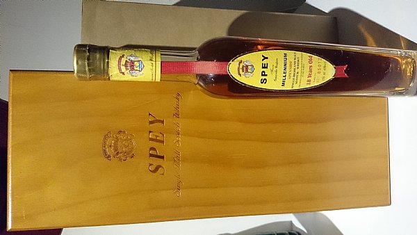路跑 ： 阿母的嫁妝 （絕版品） 18年 SPEY老酒 首批 :::P9品酒網:::