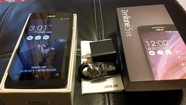 ASUS ZenFone 5 A500KL :::P9品酒網:::