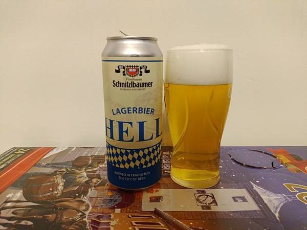 Schnitzlbaumer lagerbier hell www.P9.com.tw :::品酒網::: 各式威士忌推薦、葡萄酒、紅酒、高粱酒、白蘭地、調酒，您買酒、喝酒的最佳夥伴