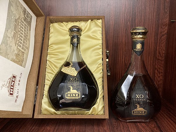 HINE(XO)+俠農Extra www.P9.com.tw :::品酒網::: 各式威士忌推薦、葡萄酒、紅酒、高粱酒、白蘭地、調酒，您買酒、喝酒的最佳夥伴