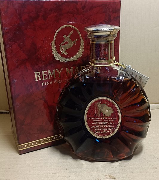 喝品-太空梭/大花+小花/Nikka xo/老白 :::P9品酒網:::