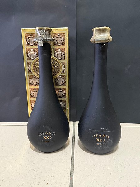 銀帶1.5L_Otard大寫 0.7L_小花0.7L_翡冷翠1.0L_5.康小頭 0.7L_6.卡幕鳳梨_7.軒V 黑0.7L+0.05L 金0.7L+1.0L_Camus V _長頸F.O ...